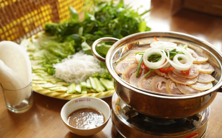 Bò tơ hấp rau rừng – Món ngon ăn một lần nhớ cả đời